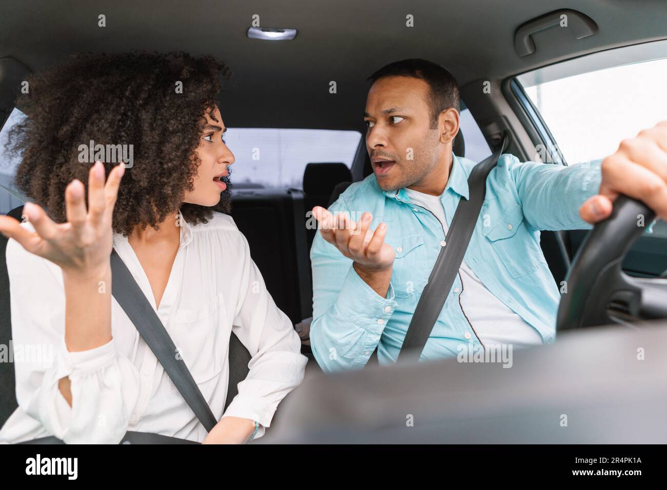 Driving family fighting car hi-res stock photography and images - Alamy
