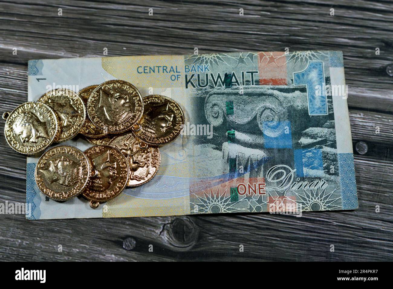 one Kuwaiti dinar bill banknote 1 KWD with influences of Ancient Greek ...