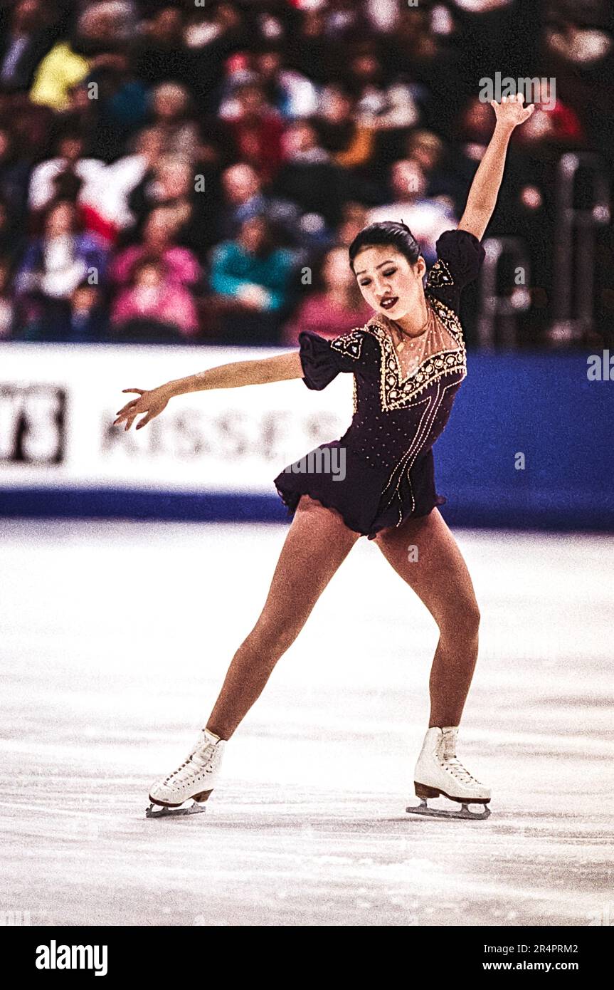 Michelle kwan 1996 hi-res stock photography and images - Alamy