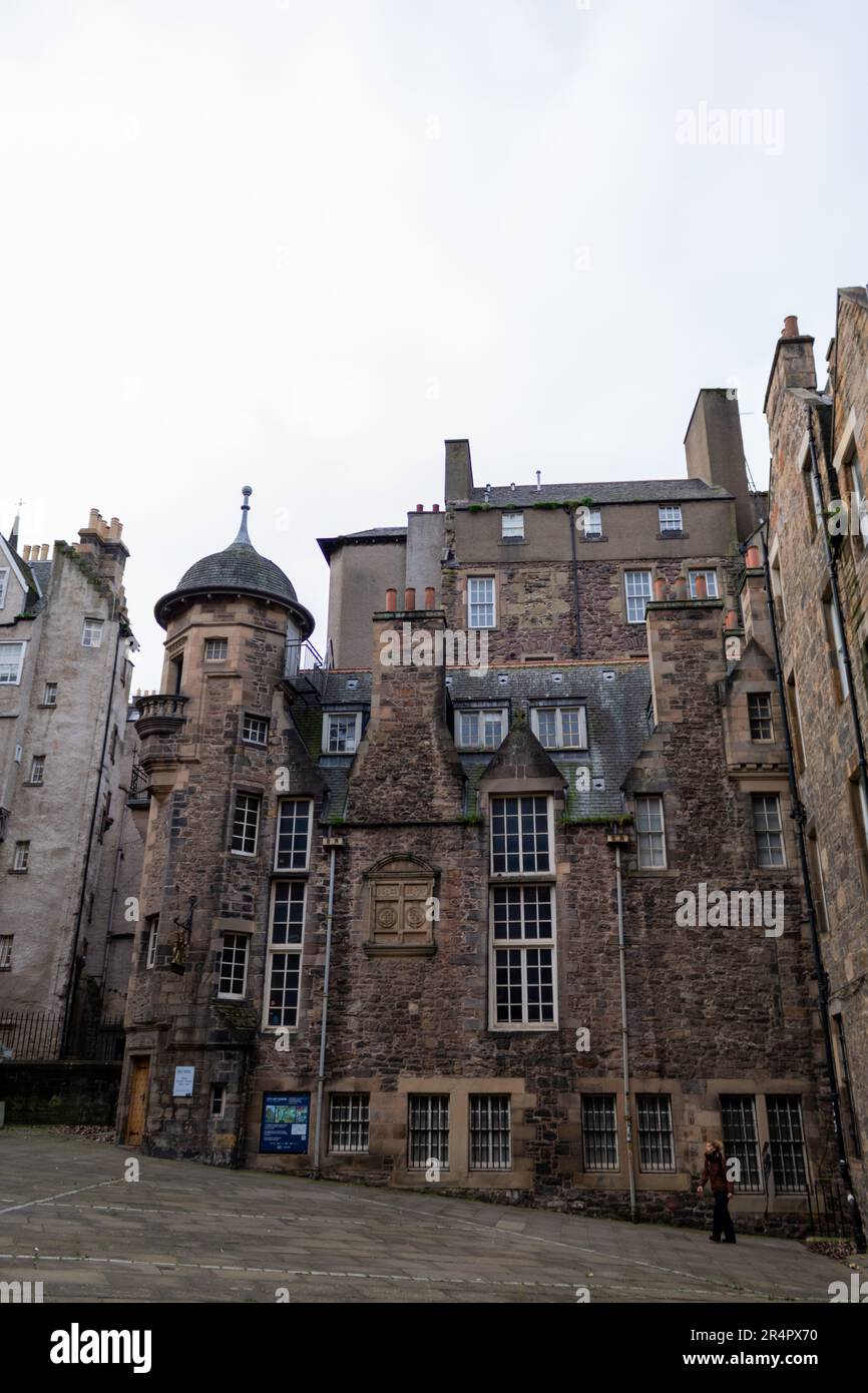 Edinburgh architecturein aday light Stock Photo - Alamy