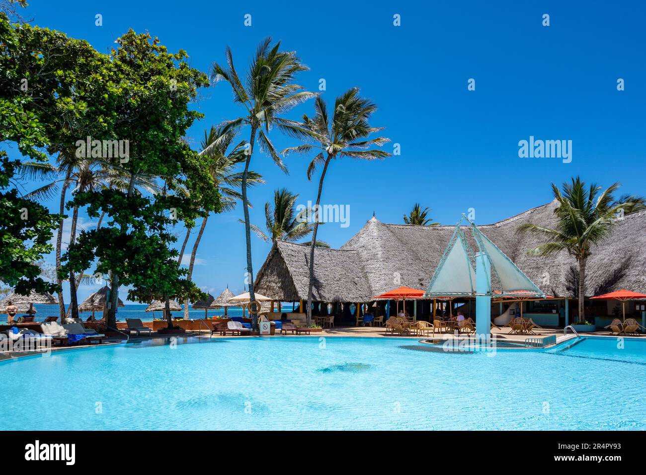 Swimming pool africa hi-res stock photography and images - Alamy