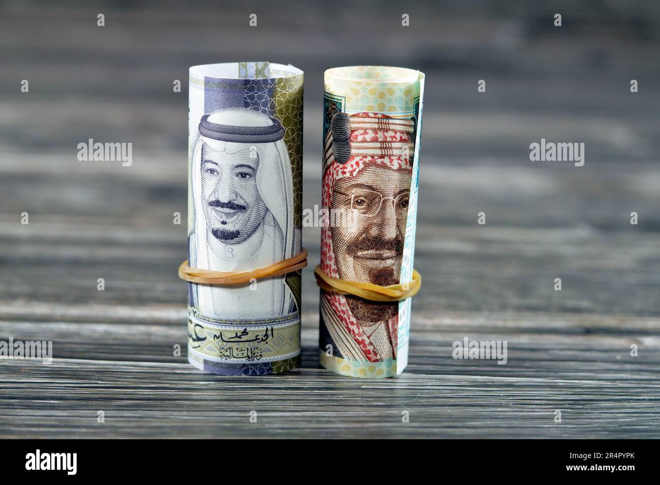 20 SAR Twenty Saudi Arabia money roll riyals banknotes, Saudi riyals ...