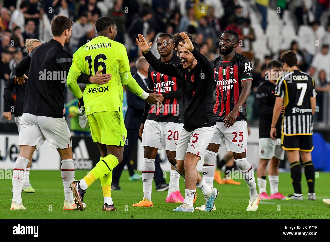Ac milan celebrate serie a hi-res stock photography and images - Alamy