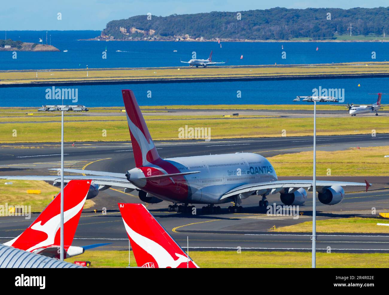 Aircraft movements at Sydney Airport on Botany Bay in Australia Stock ...