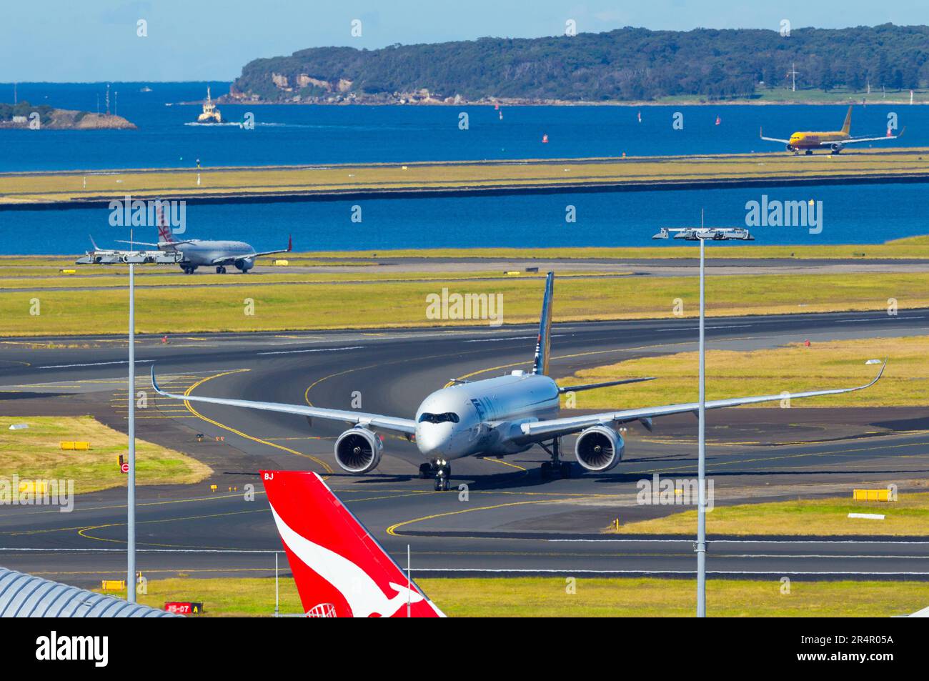 Aircraft movements at Sydney Airport on Botany Bay in Australia Stock ...