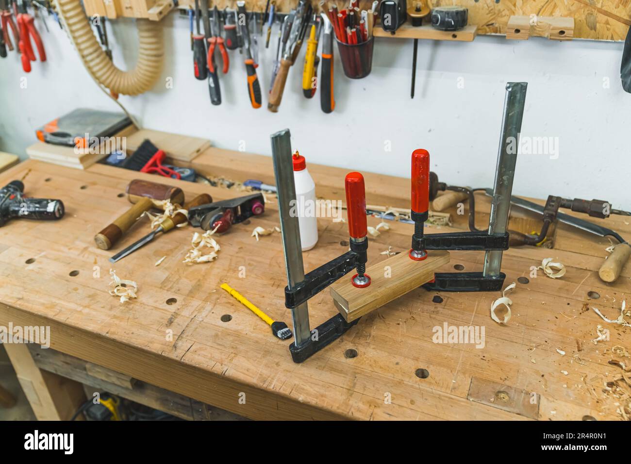 Using clamps hi-res stock photography and images - Alamy