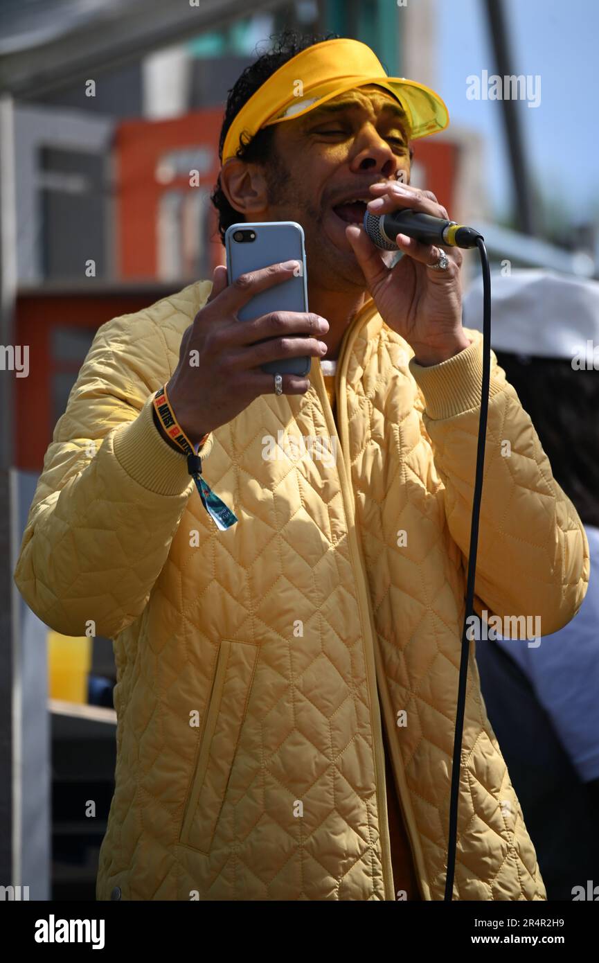 Monikah lee hi-res stock photography and images - Alamy