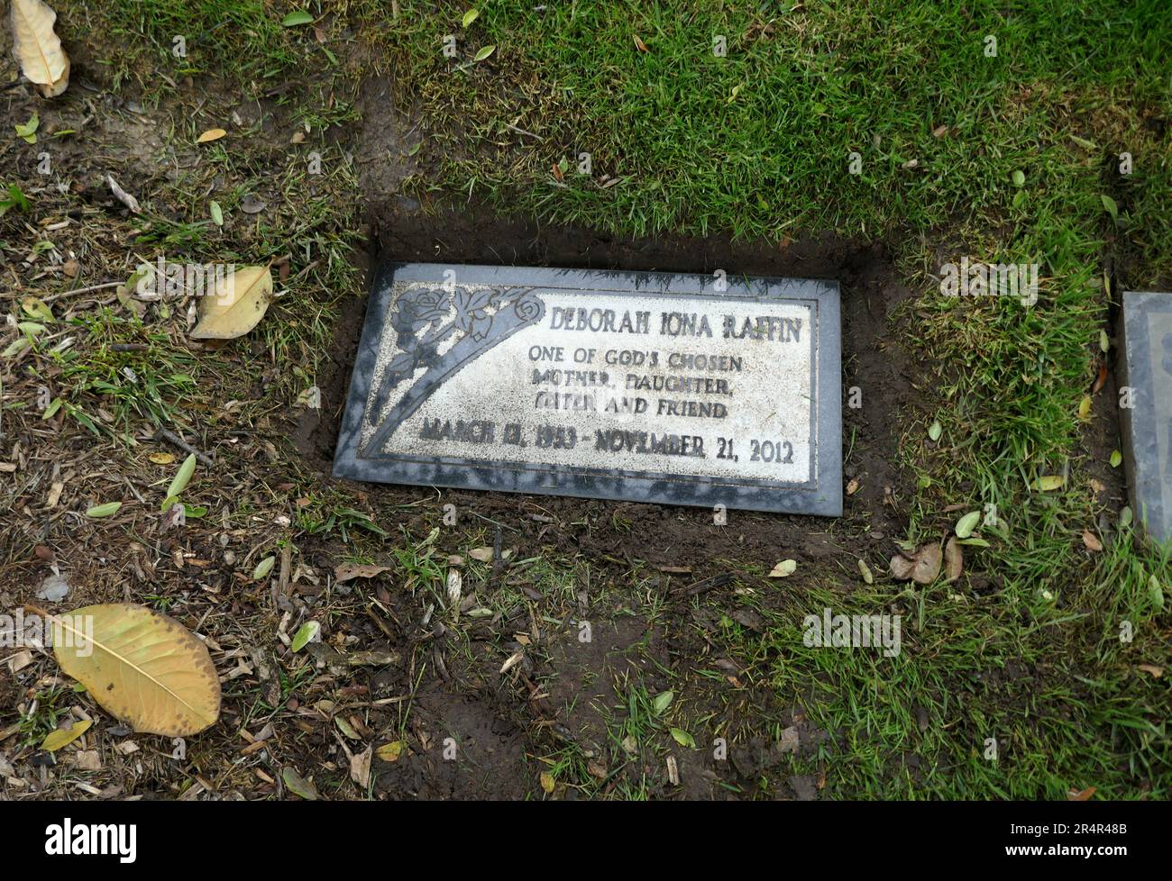 Los Angeles, California, USA 24th May 2023 Actress Deborah Raffin Grave ...