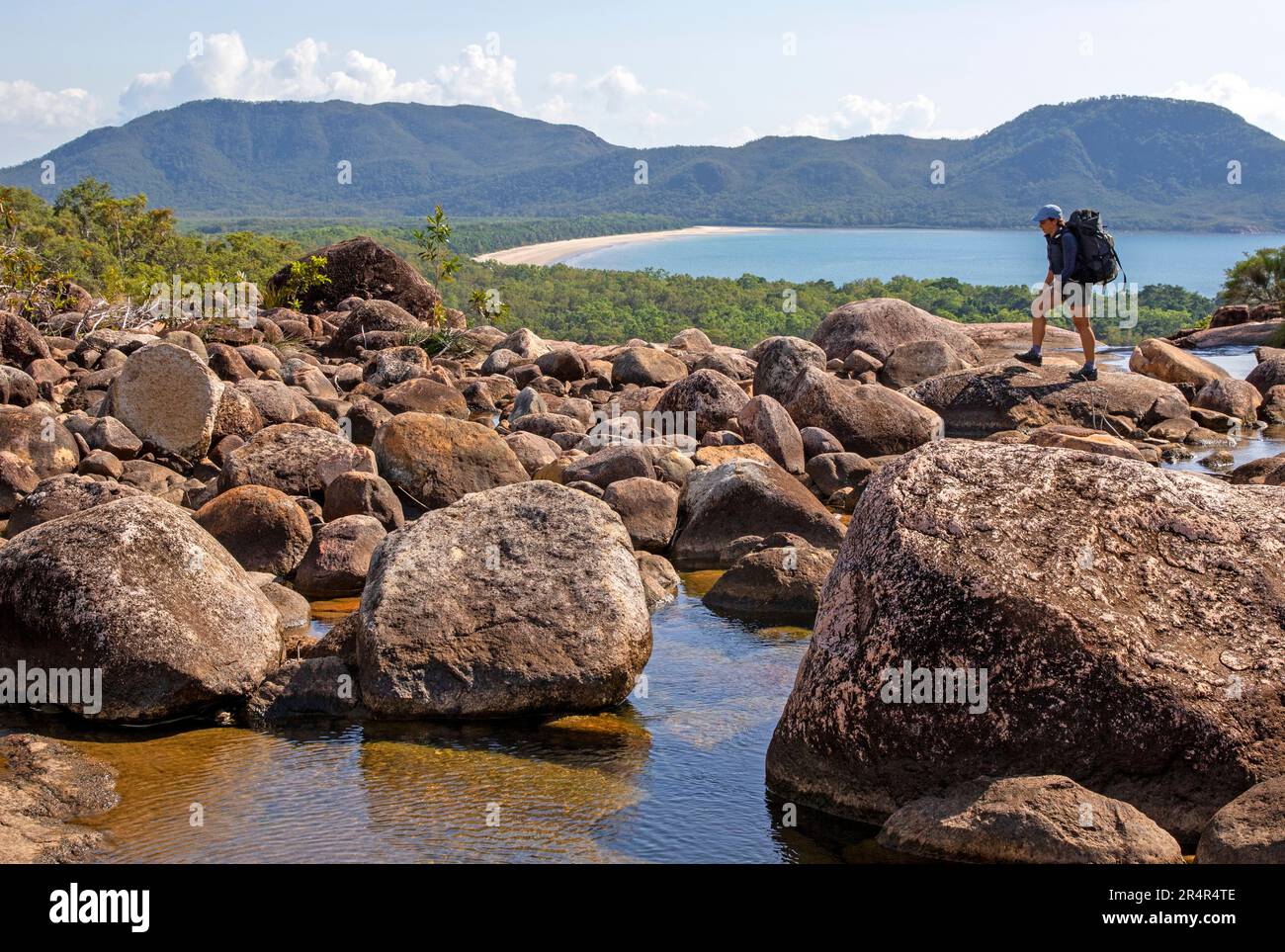 Zoe bay hinchinbrook island hi-res stock photography and images - Alamy