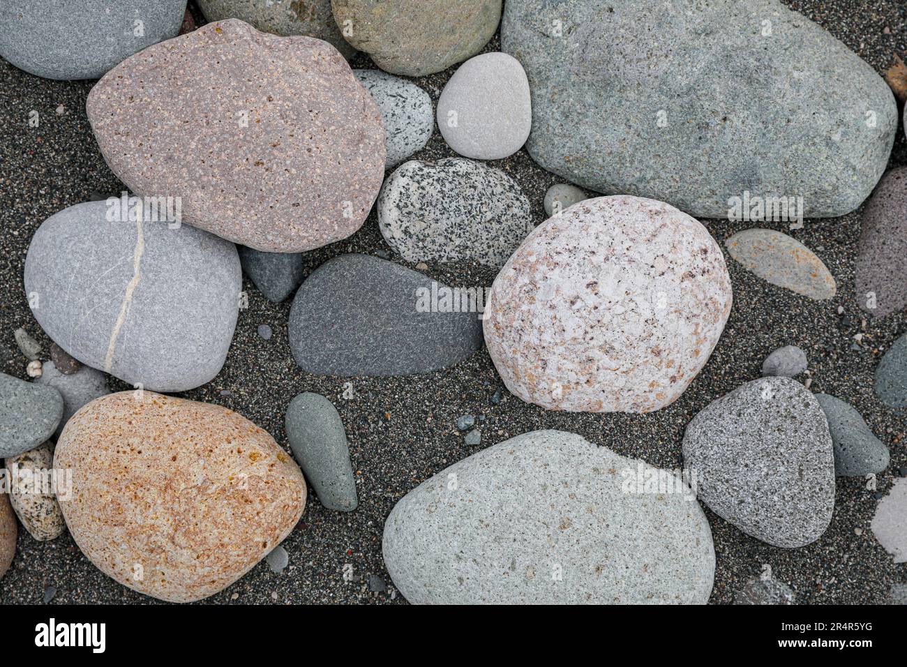 Different pebbles hi-res stock photography and images - Alamy