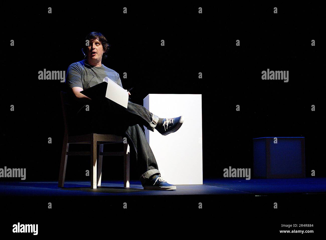 UK entertainer Chris Goode performing ‘Kiss of Life’ at Sydney Opera ...