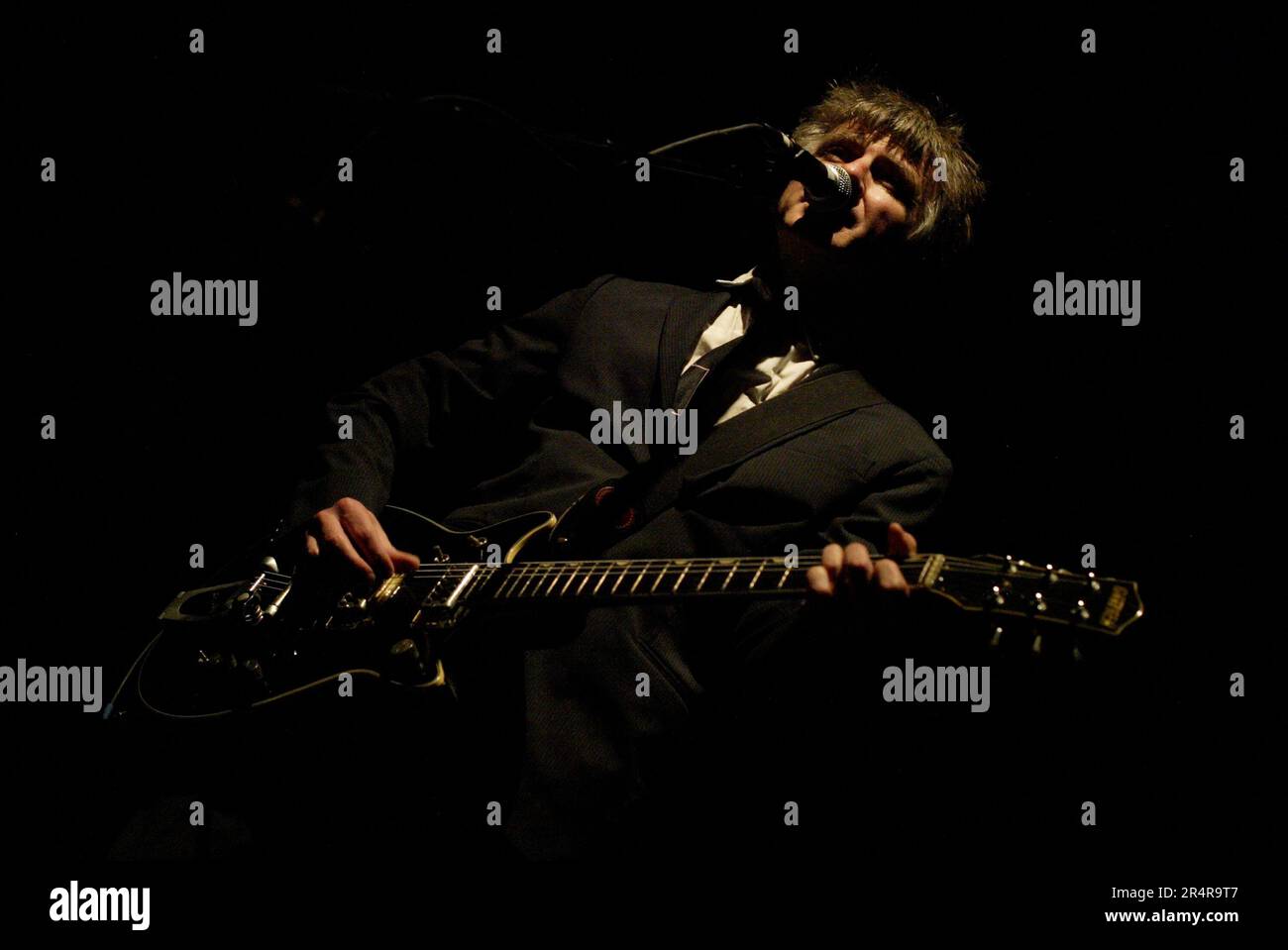 Crowded House commence a world tour with a performance at Sydney ...