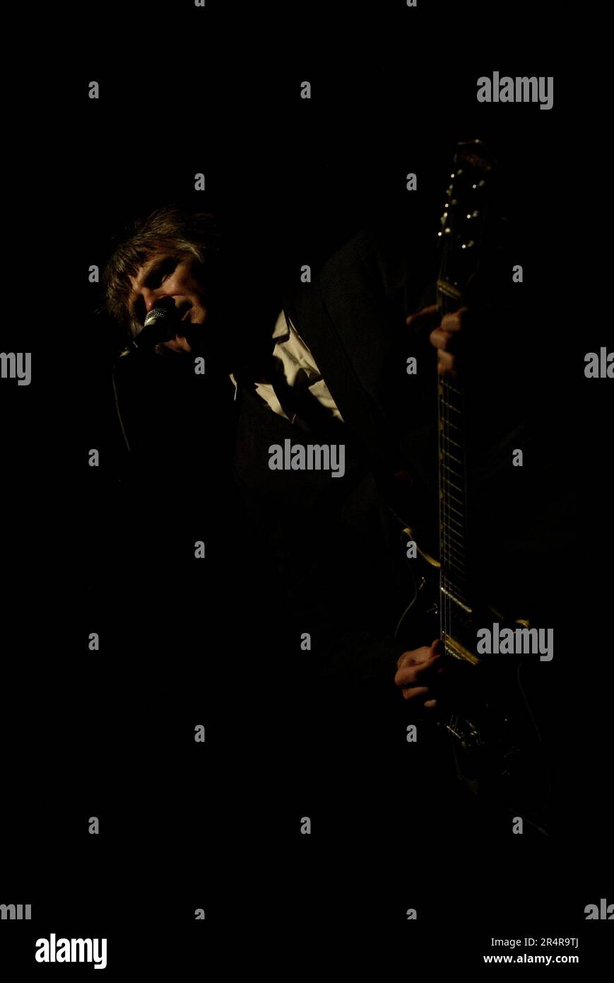 Crowded House commence a world tour with a performance at Sydney ...