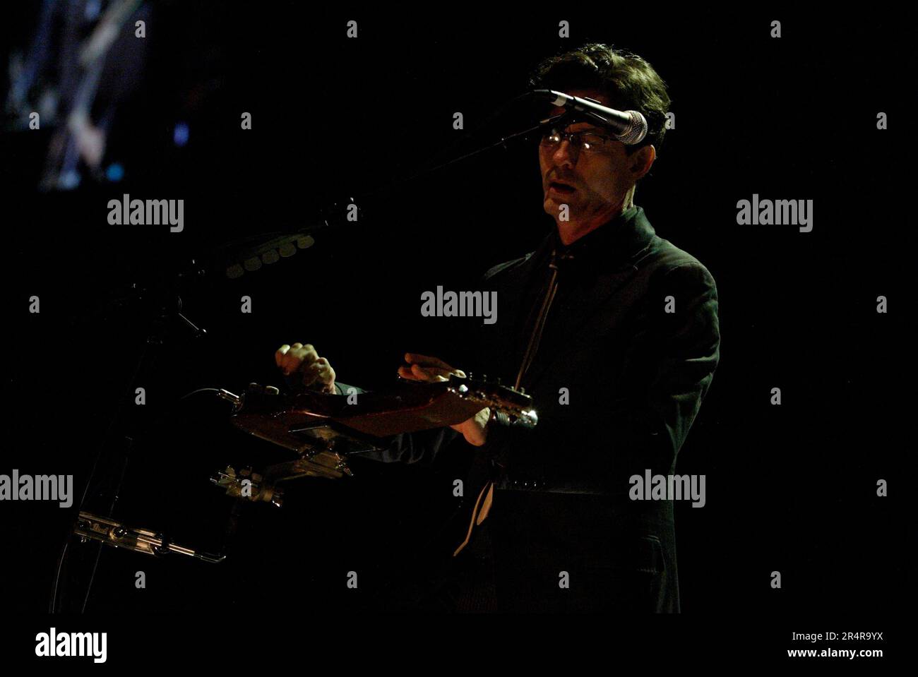 Crowded House commence a world tour with a performance at Sydney ...