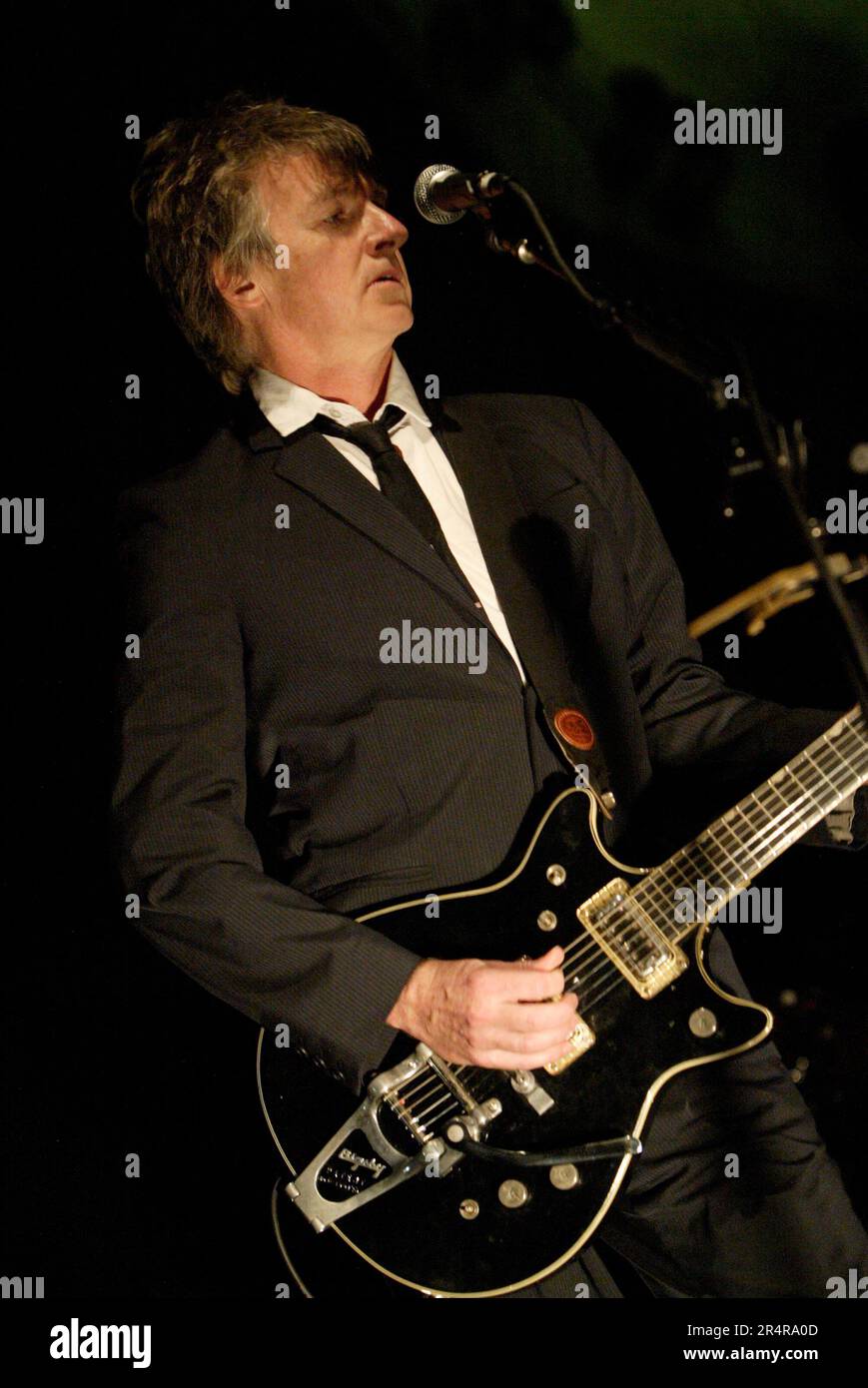 Crowded House commence a world tour with a performance at Sydney ...