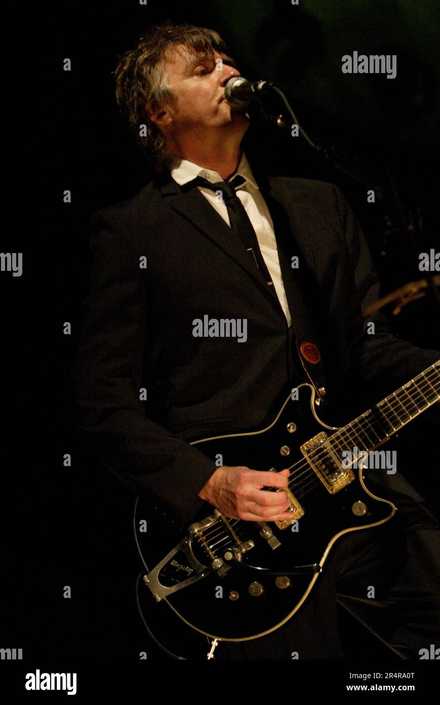 Crowded House commence a world tour with a performance at Sydney ...