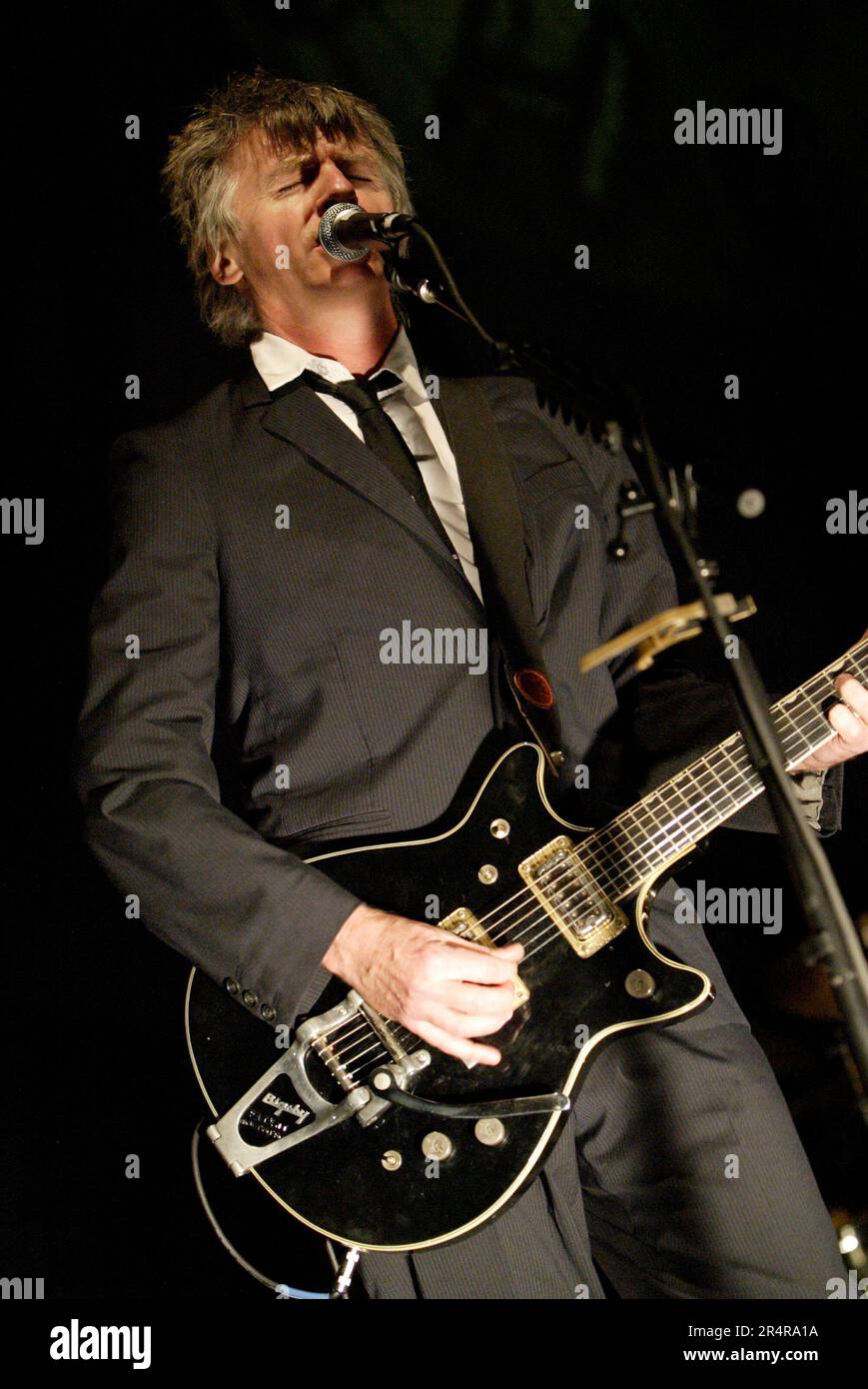 Crowded House commence a world tour with a performance at Sydney ...