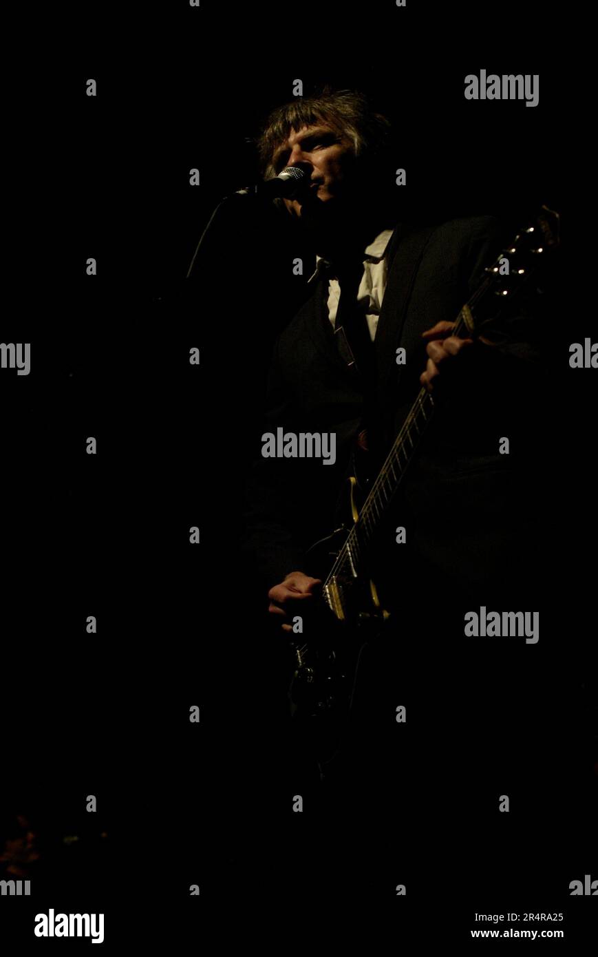 Crowded House commence a world tour with a performance at Sydney ...