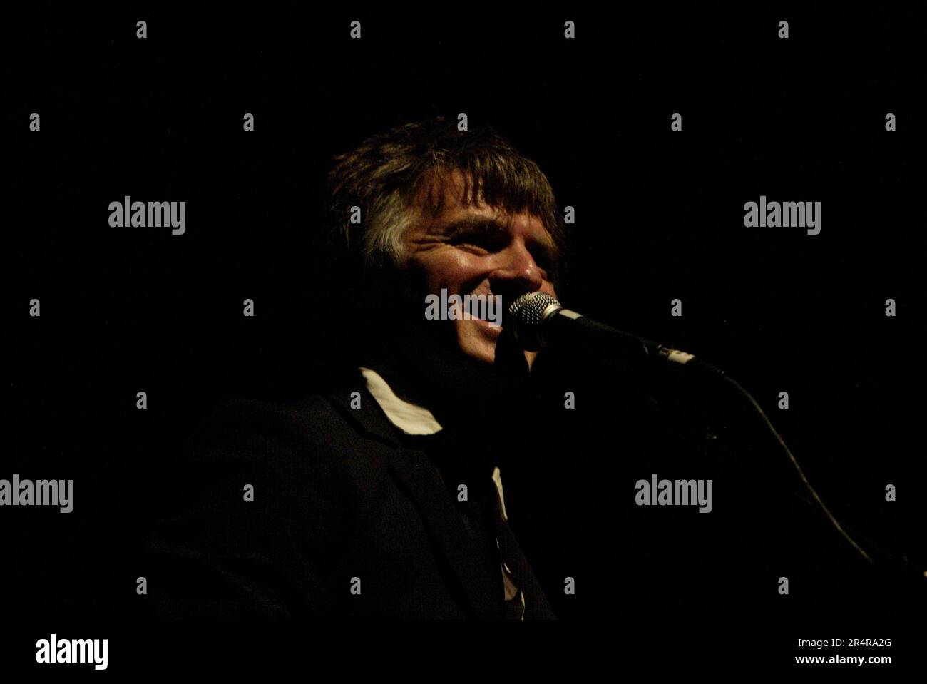 Crowded House commence a world tour with a performance at Sydney ...