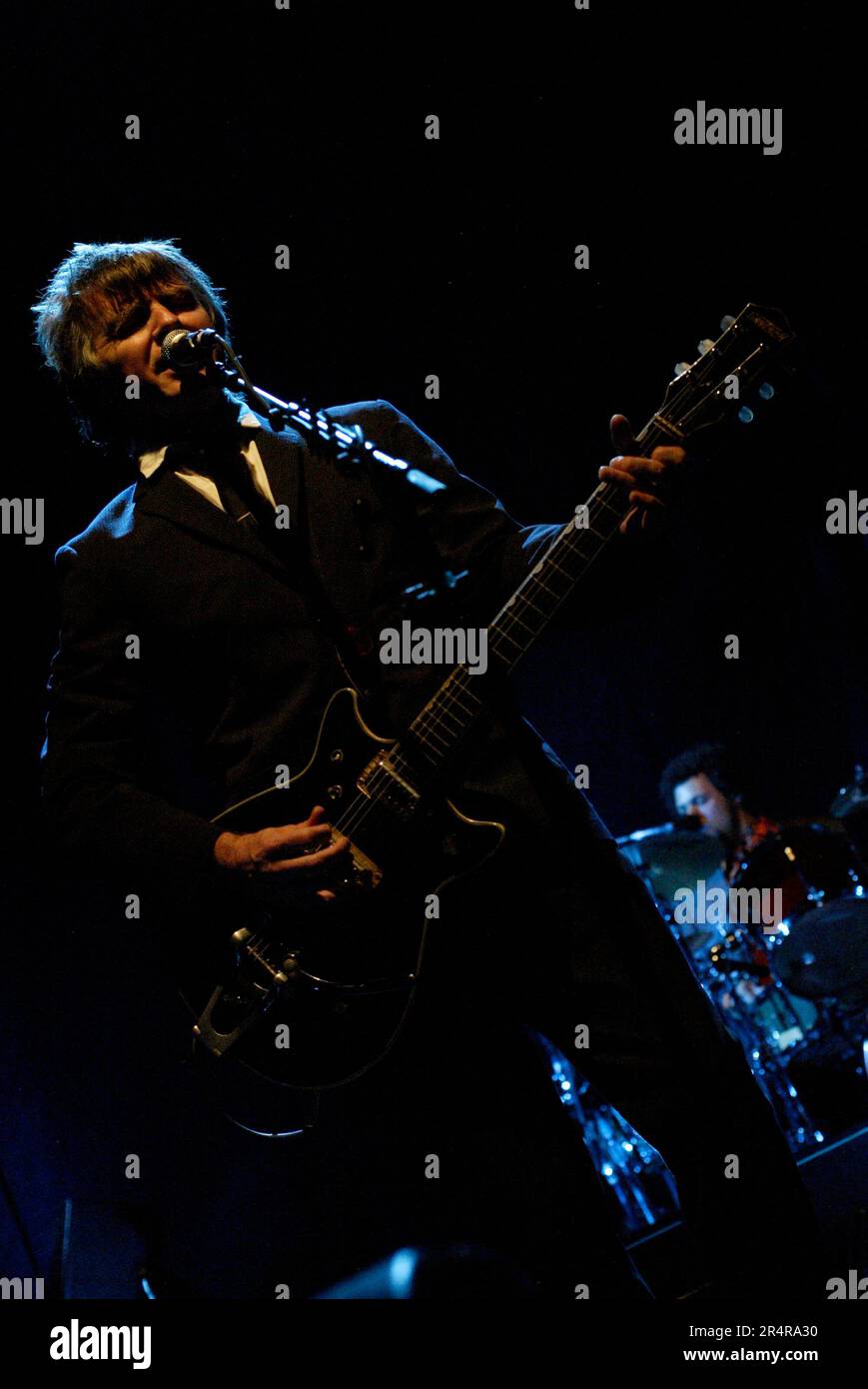 Crowded House commence a world tour with a performance at Sydney ...