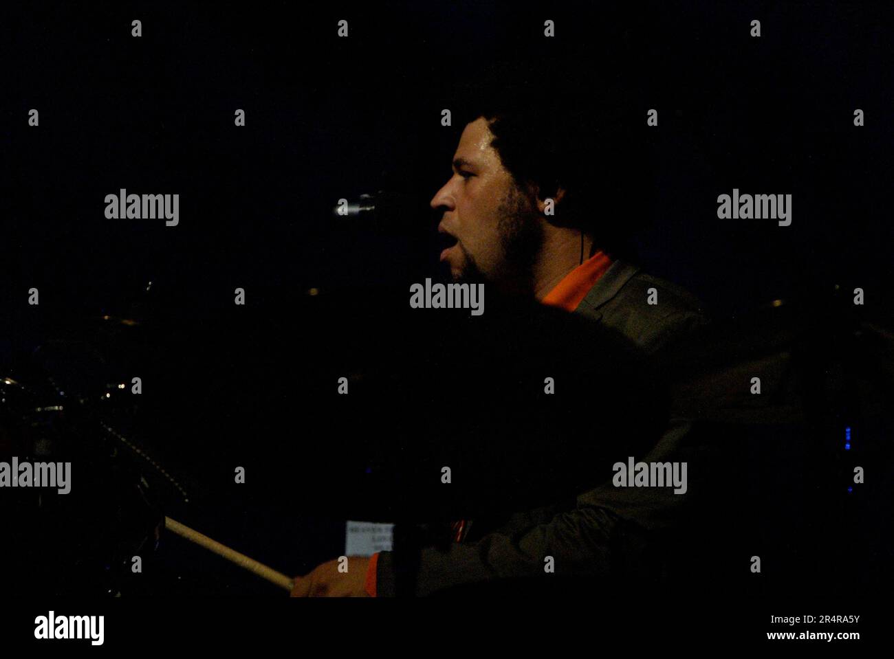 Crowded House commence a world tour with a performance at Sydney ...