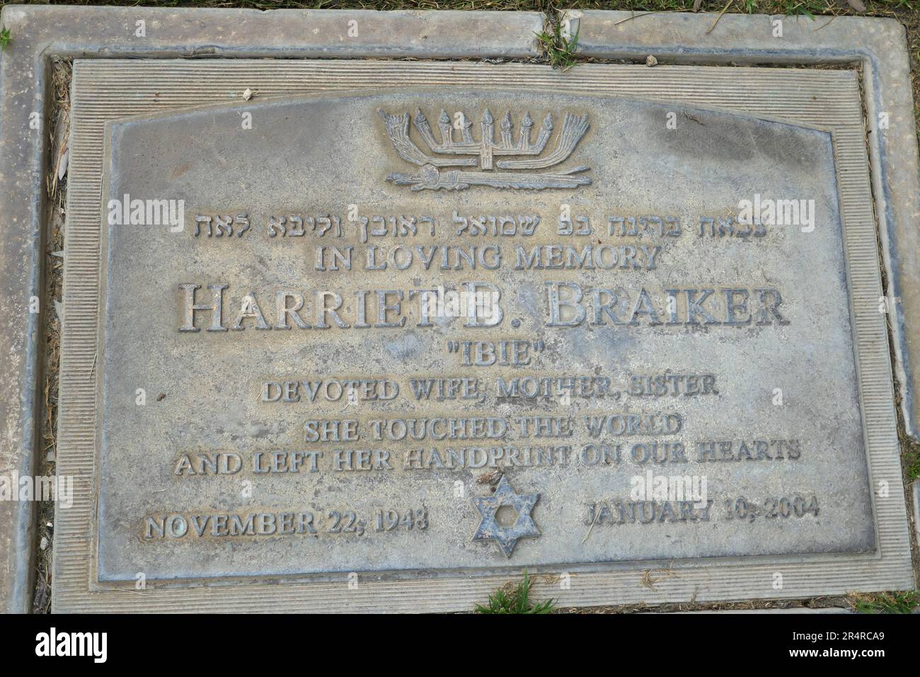 Los Angeles, California, USA 24th May 2023 Psychologist Harriet Beryl Braiker Grave in Canaan at ...