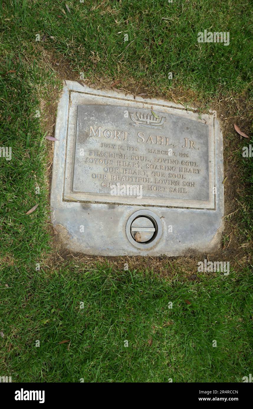 Los Angeles, California, USA 24th May 2023 Mort Sahl Jr. Grave and ...