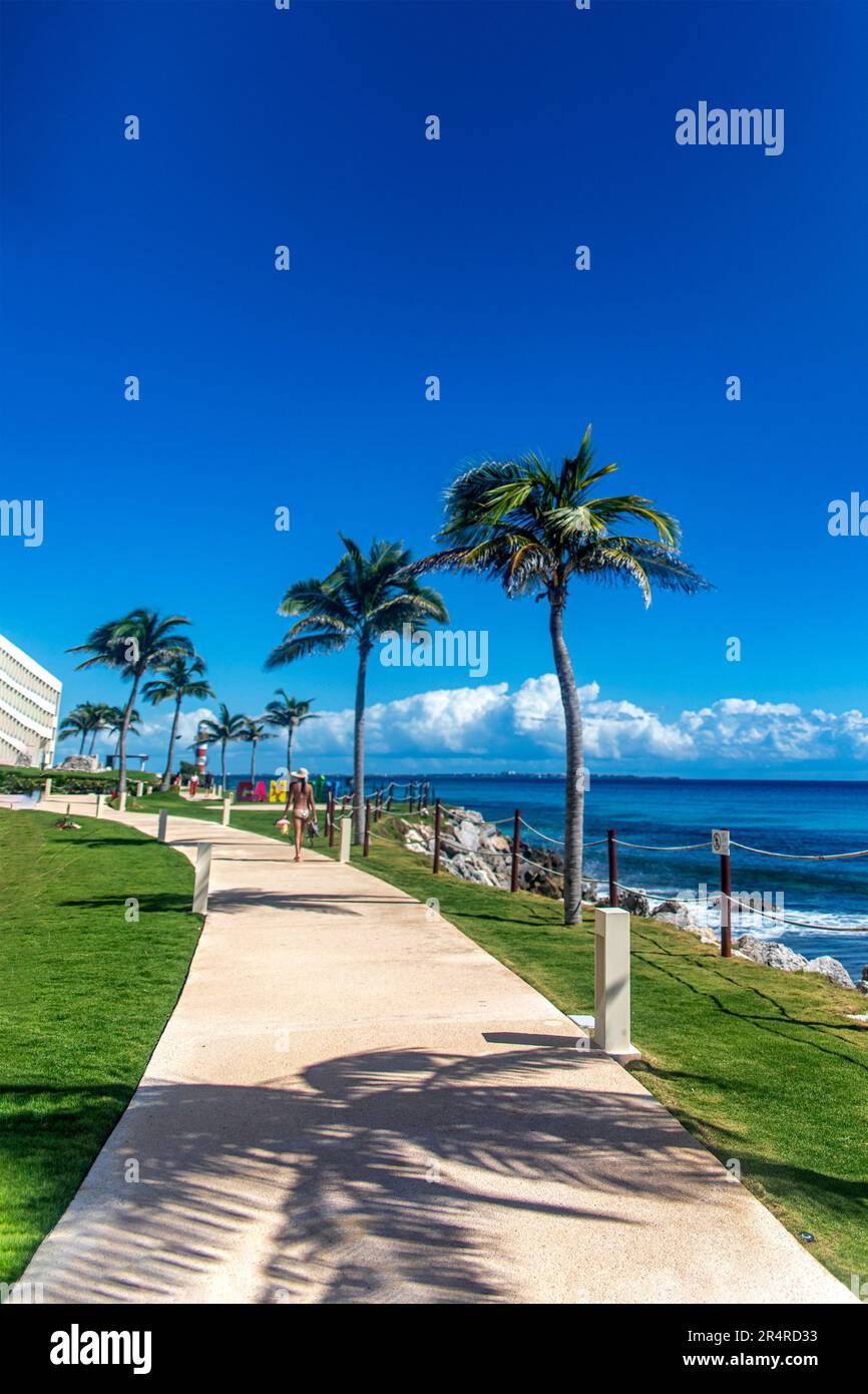 Under the warm sun hi-res stock photography and images - Alamy