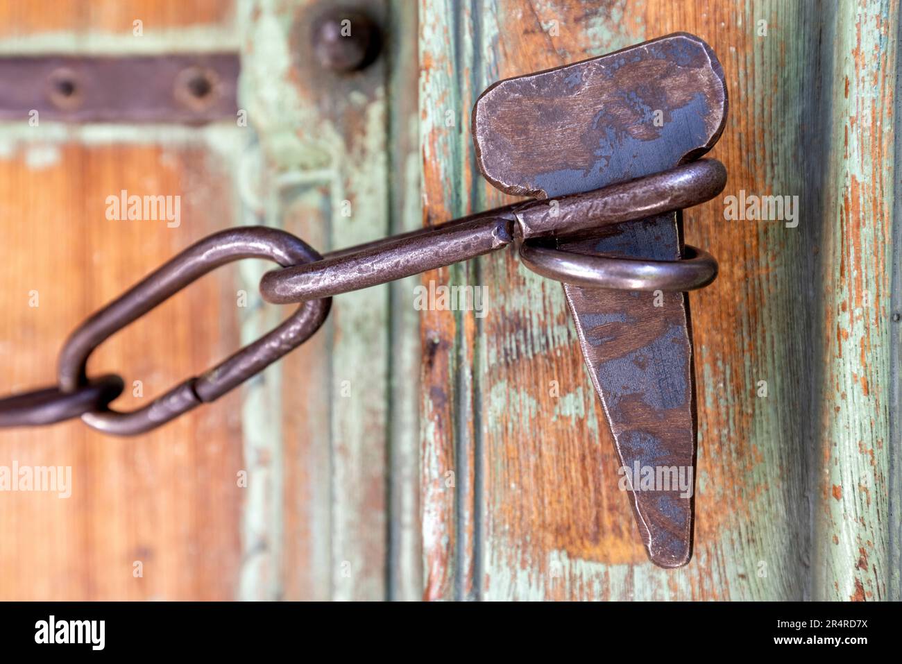 Door latch hi-res stock photography and images - Alamy