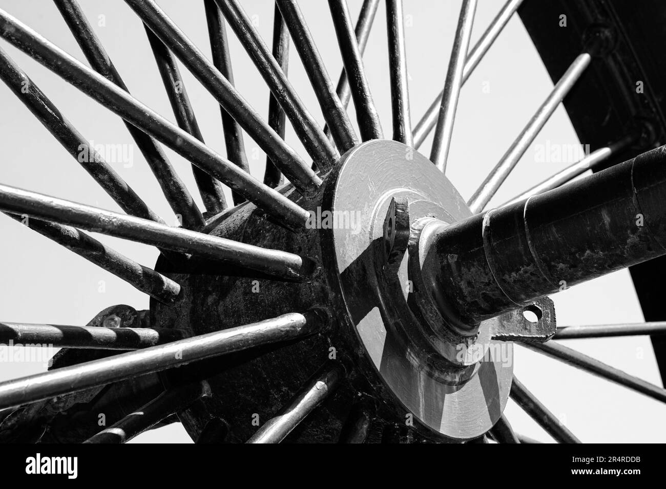 Metal sculpture of a wheel Stock Photo - Alamy