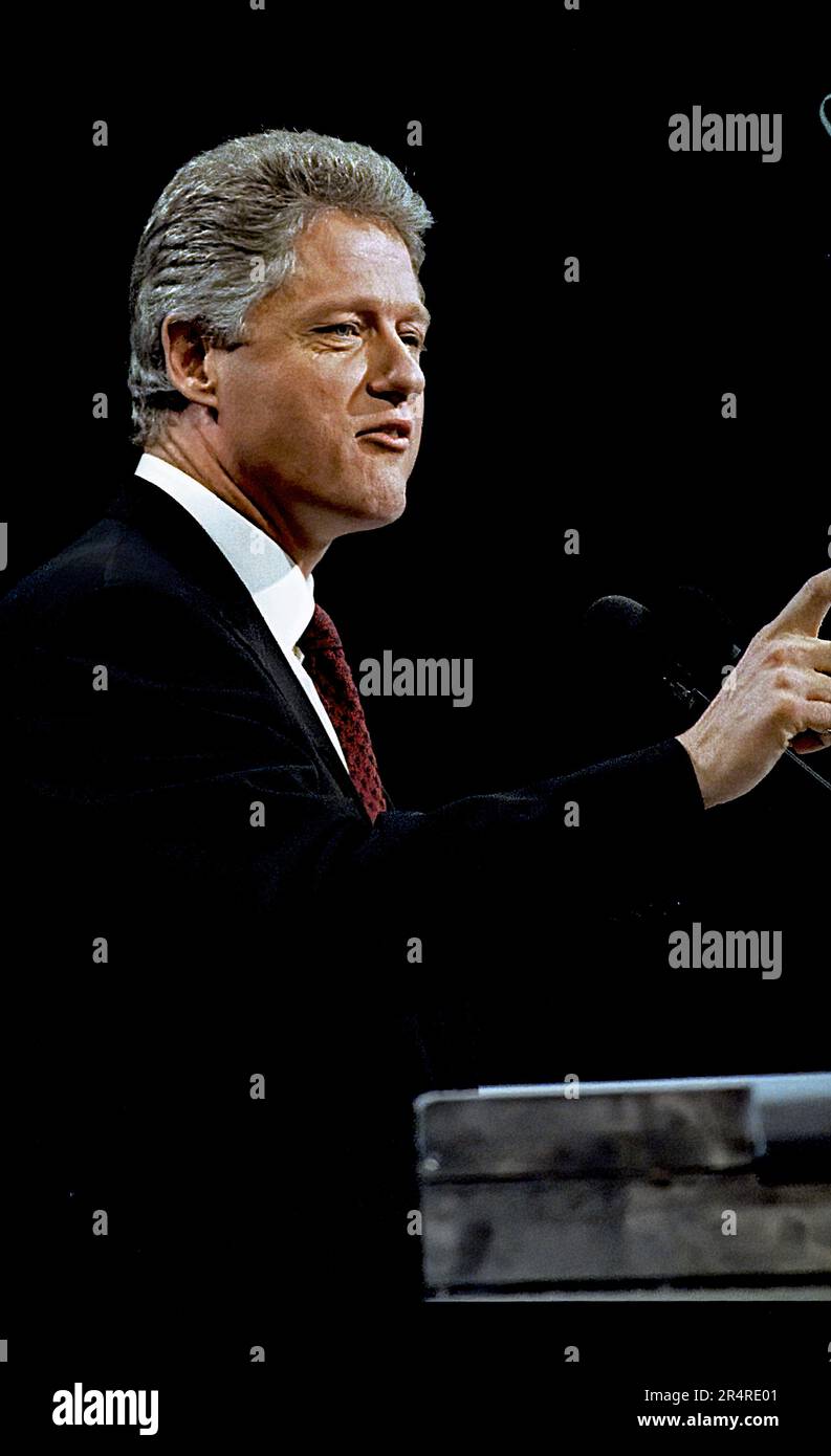 NEW YORK, NEW YORK - JULY 16, 1992Governor of Arkansas Bill Clinton ...