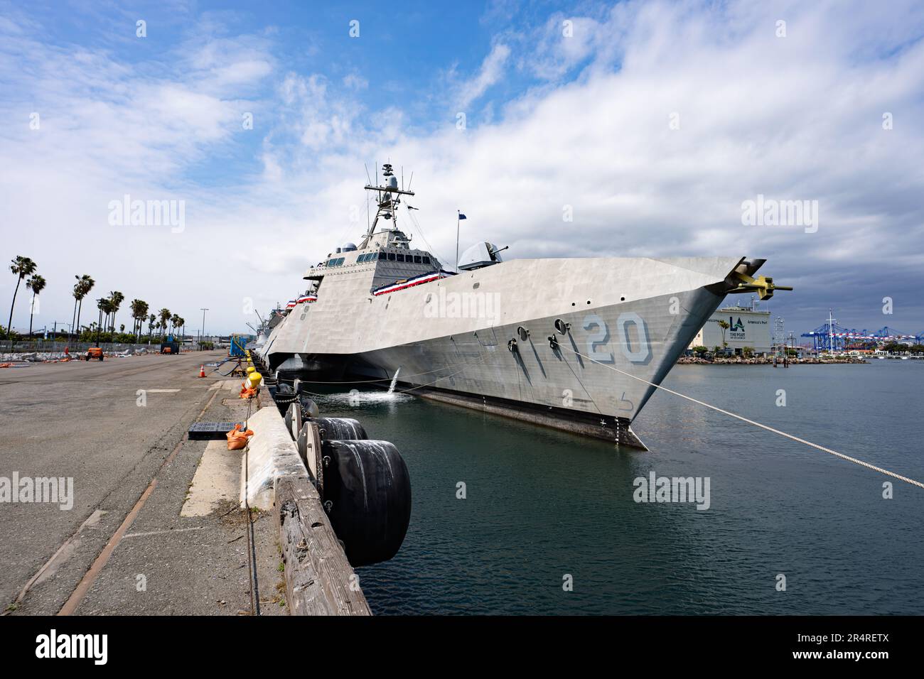 USS CINCINNATI (LCS-20) docked at the Port of Los Angeles Stock Photo ...
