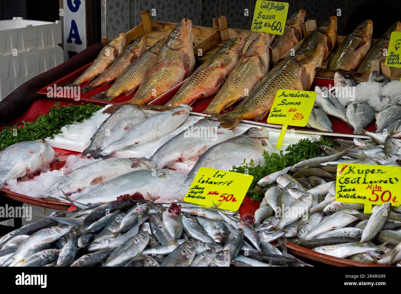 Gol market hi-res stock photography and images - Alamy