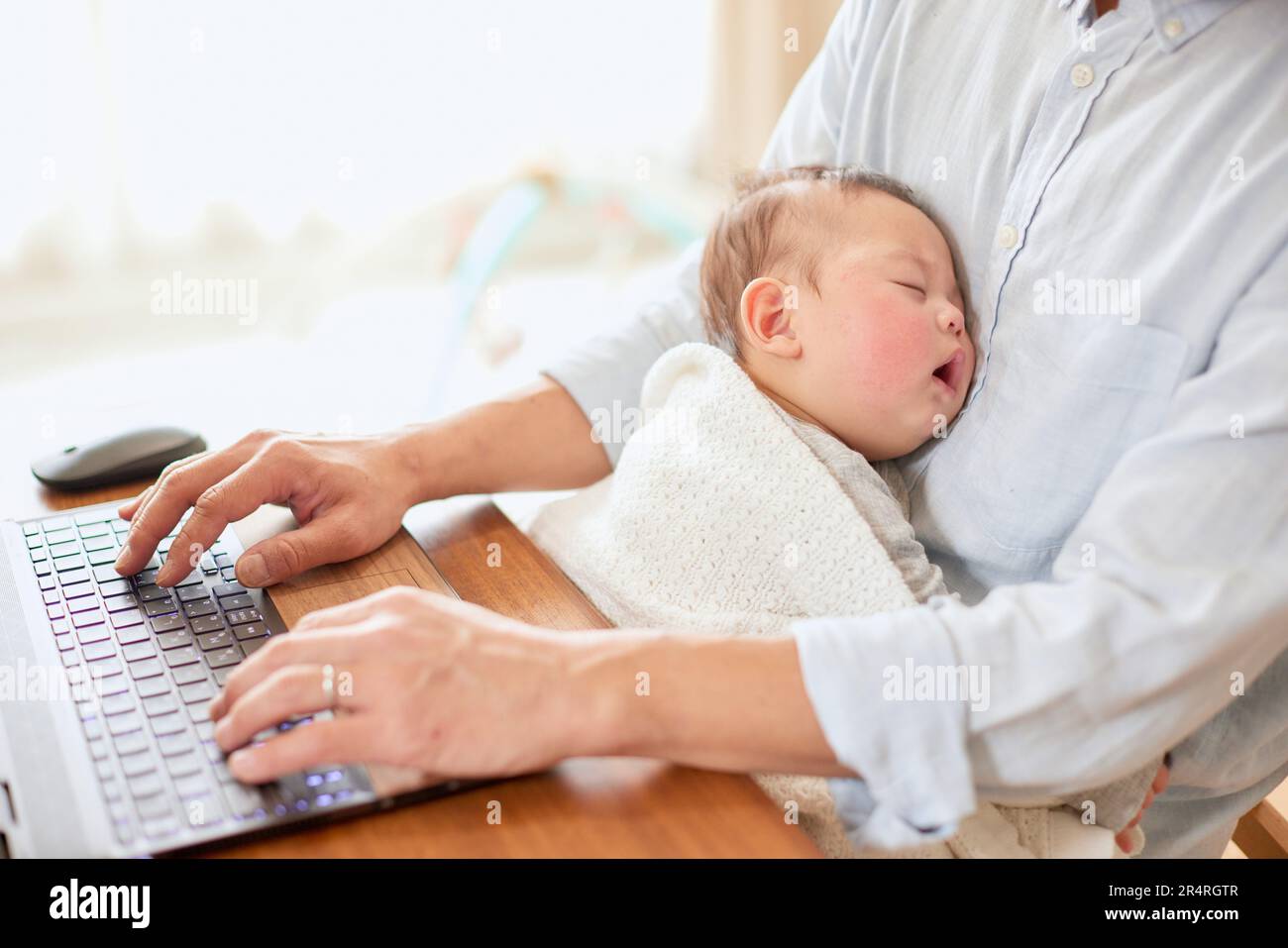 Japanese father and newborn Stock Photo - Alamy