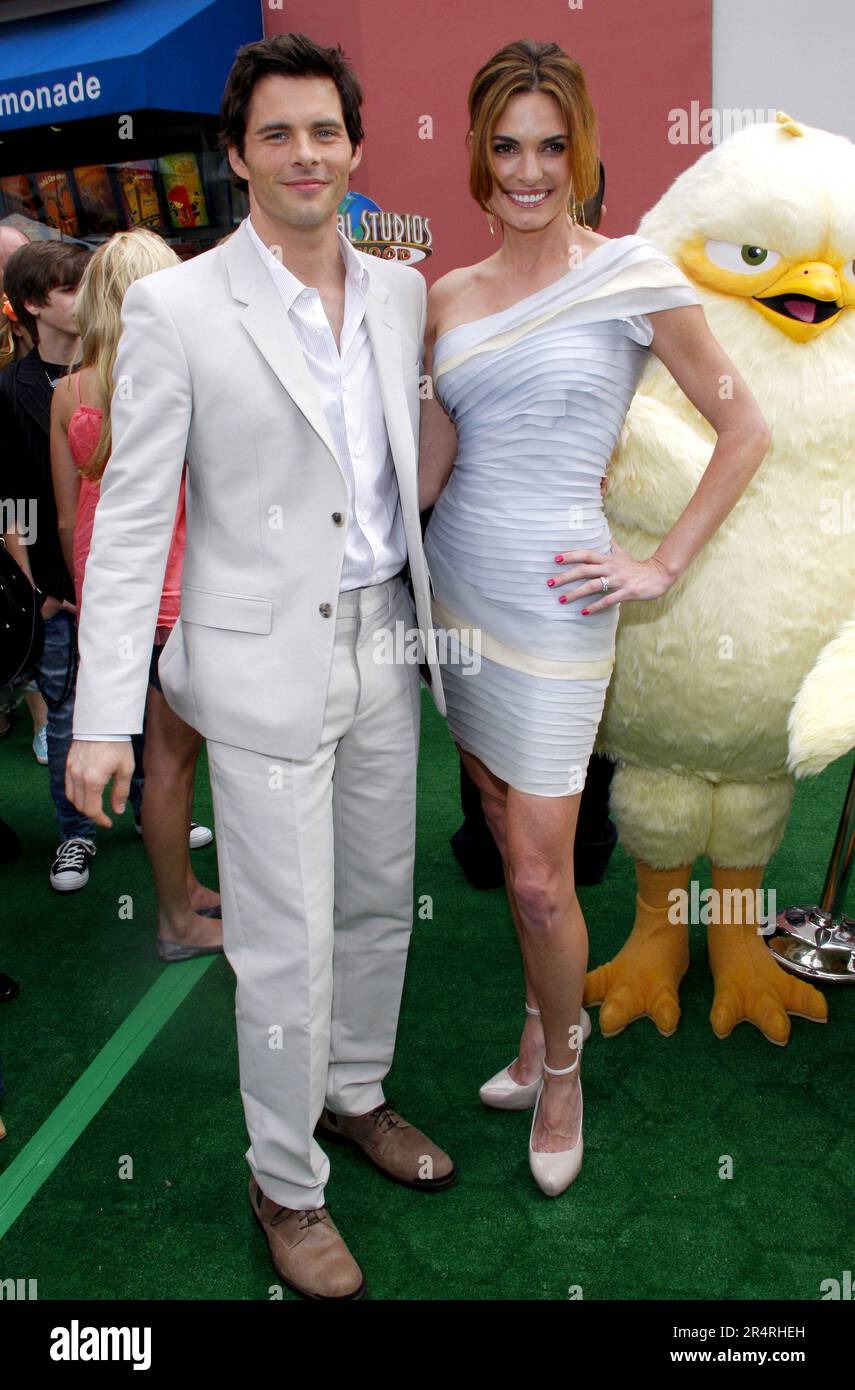 James Marsden and Lisa Linde at the Los Angeles premiere of 'Hop' held ...