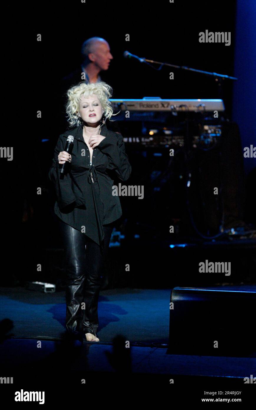 Photos cyndi lauper hi-res stock photography and images - Alamy