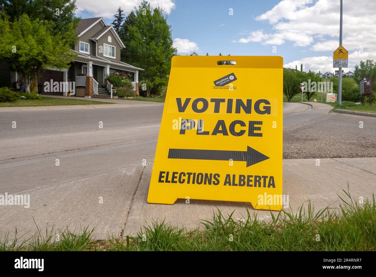 Floor stand hi-res stock photography and images - Alamy