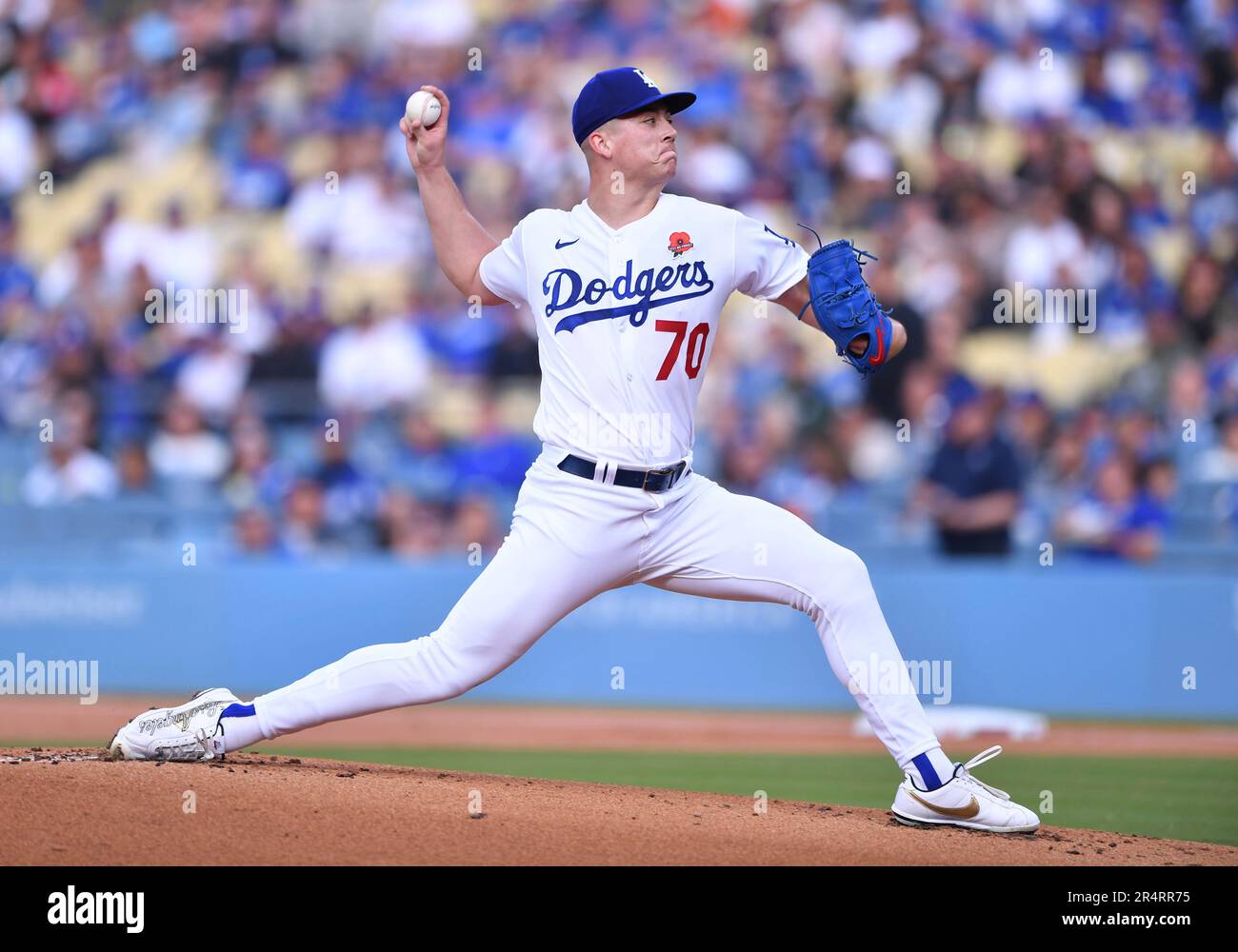 LOS ANGELES, CA - MAY 29: Los Angeles Dodgers starting pitcher Bobby ...
