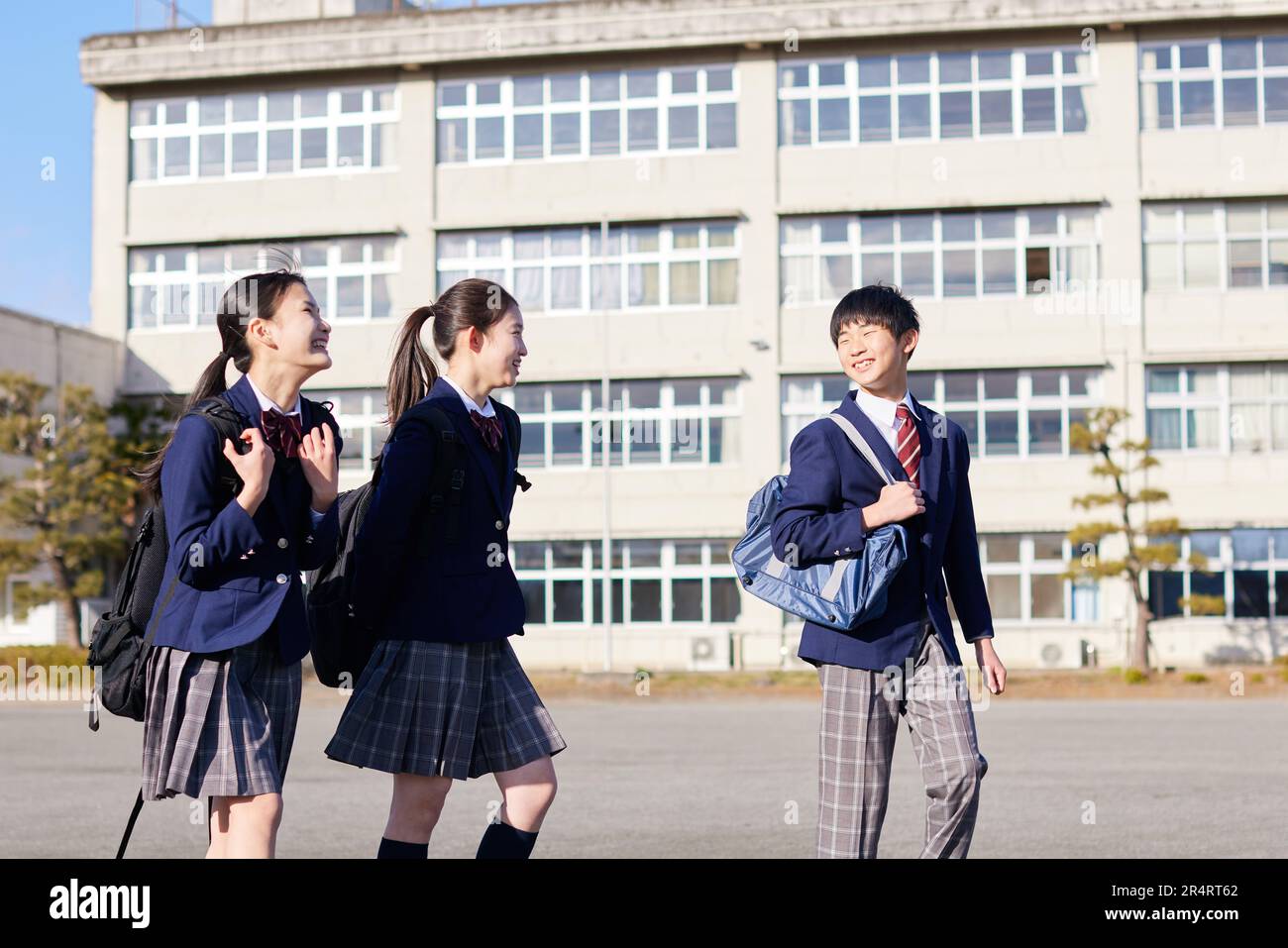 Japanese kids at school Stock Photo - Alamy