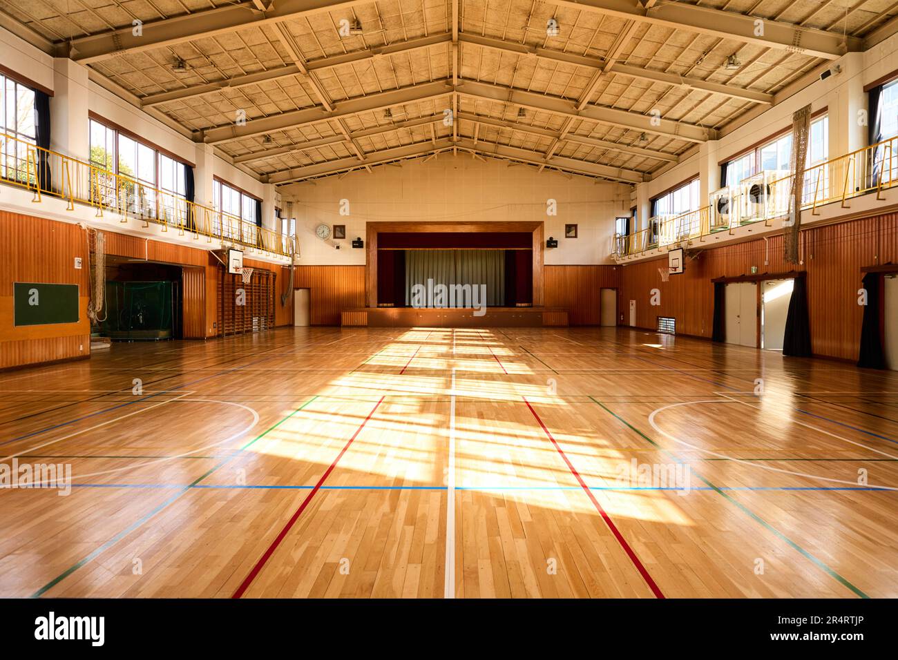 Empty school gymnasium Stock Photo - Alamy
