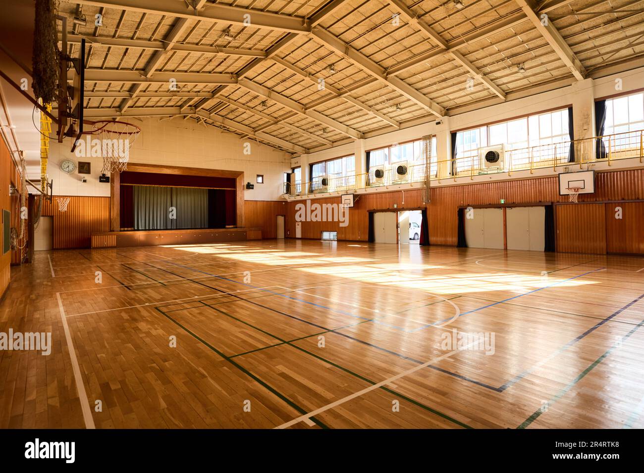 Empty school gymnasium Stock Photo - Alamy