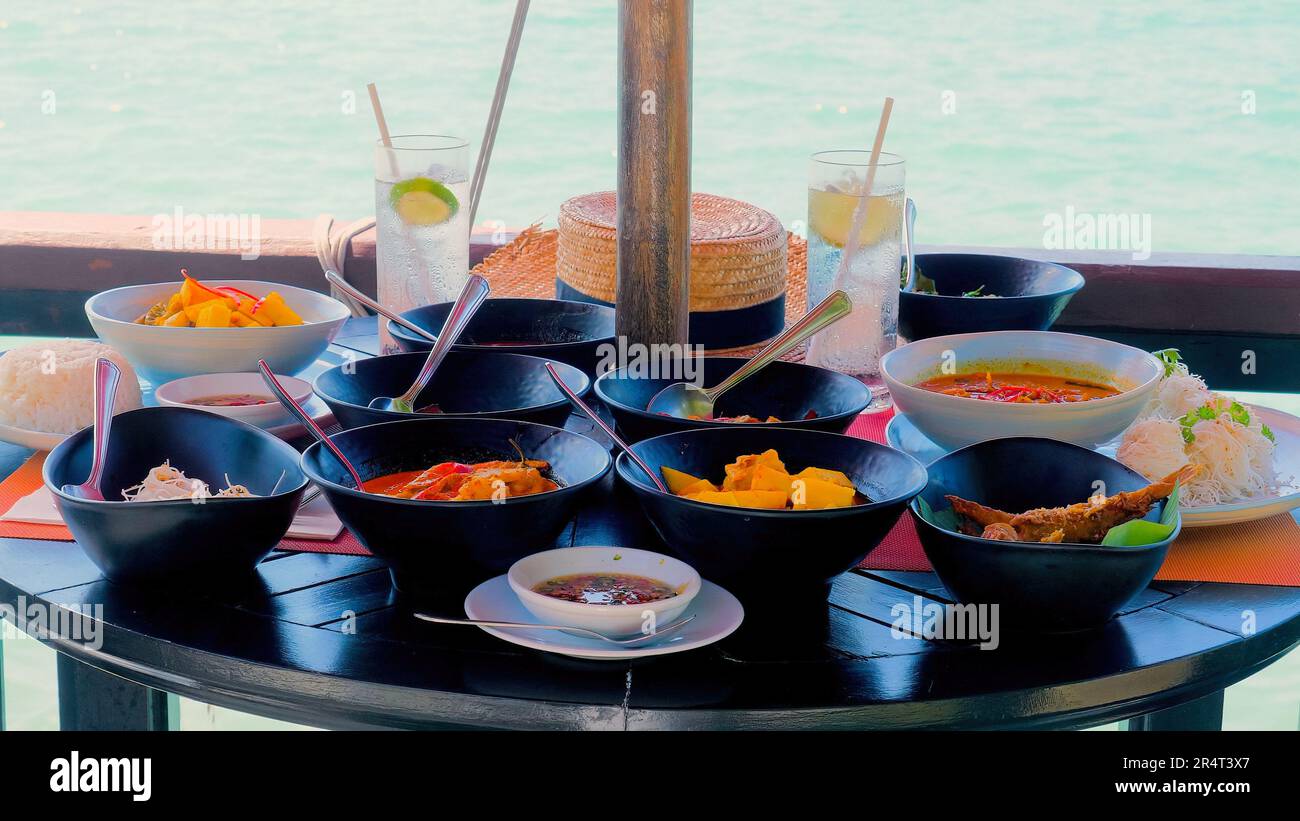 Traditional Thai food in a sea restaurant Stock Photo - Alamy