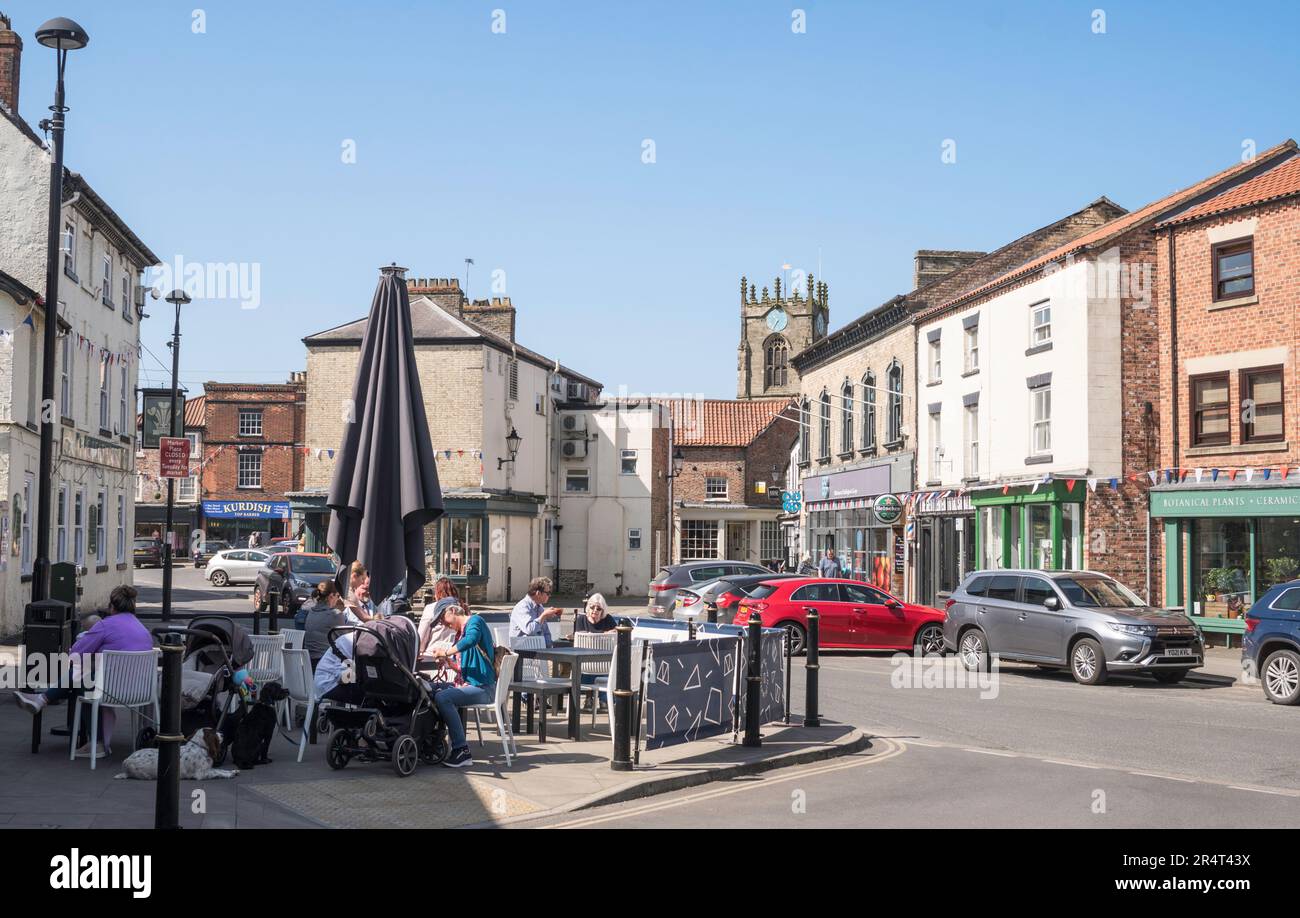 Pocklington market square hi-res stock photography and images - Alamy