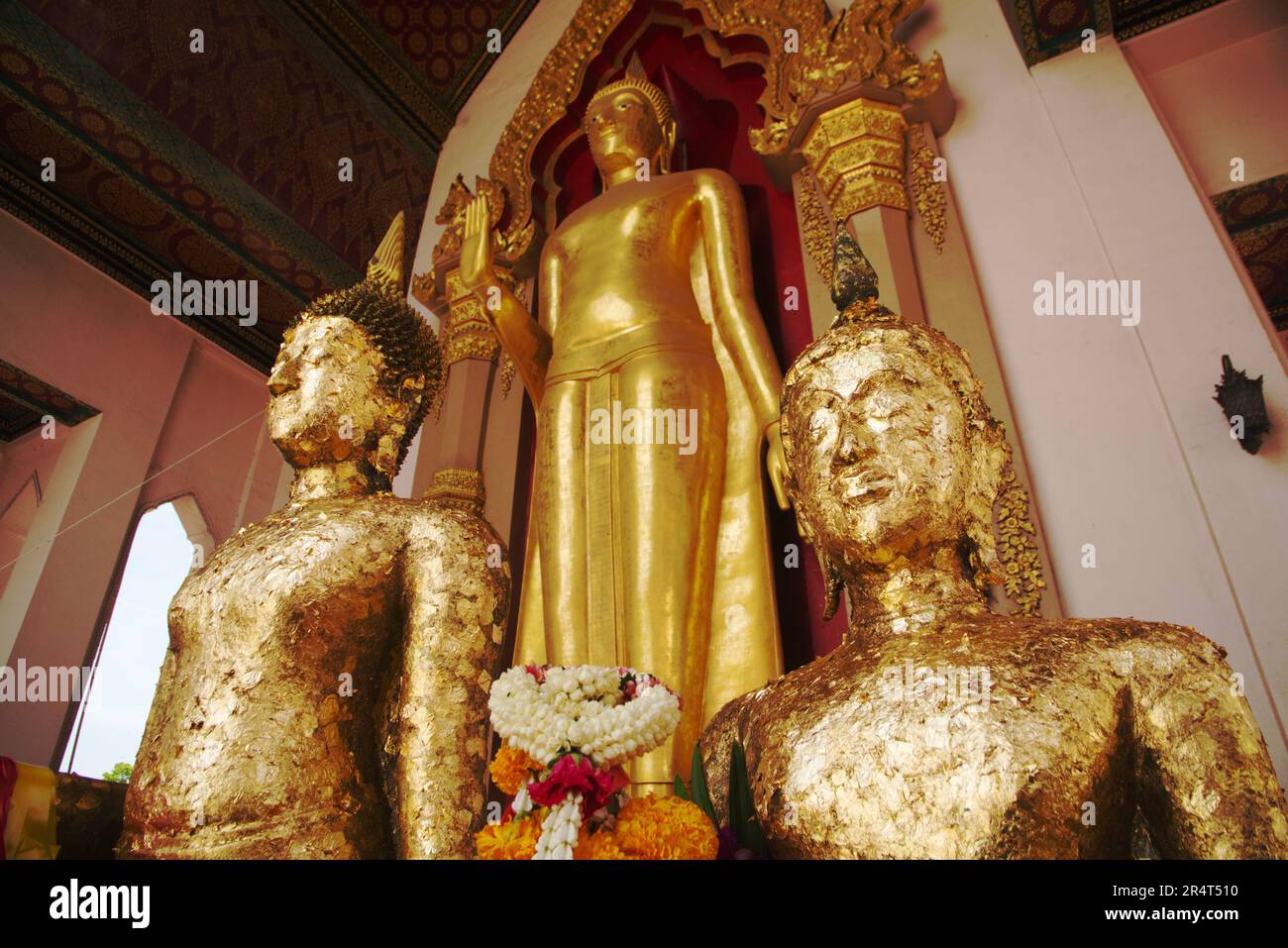 Phra Ruang Rojanarit and several standing Buddha images Gold at Wat ...