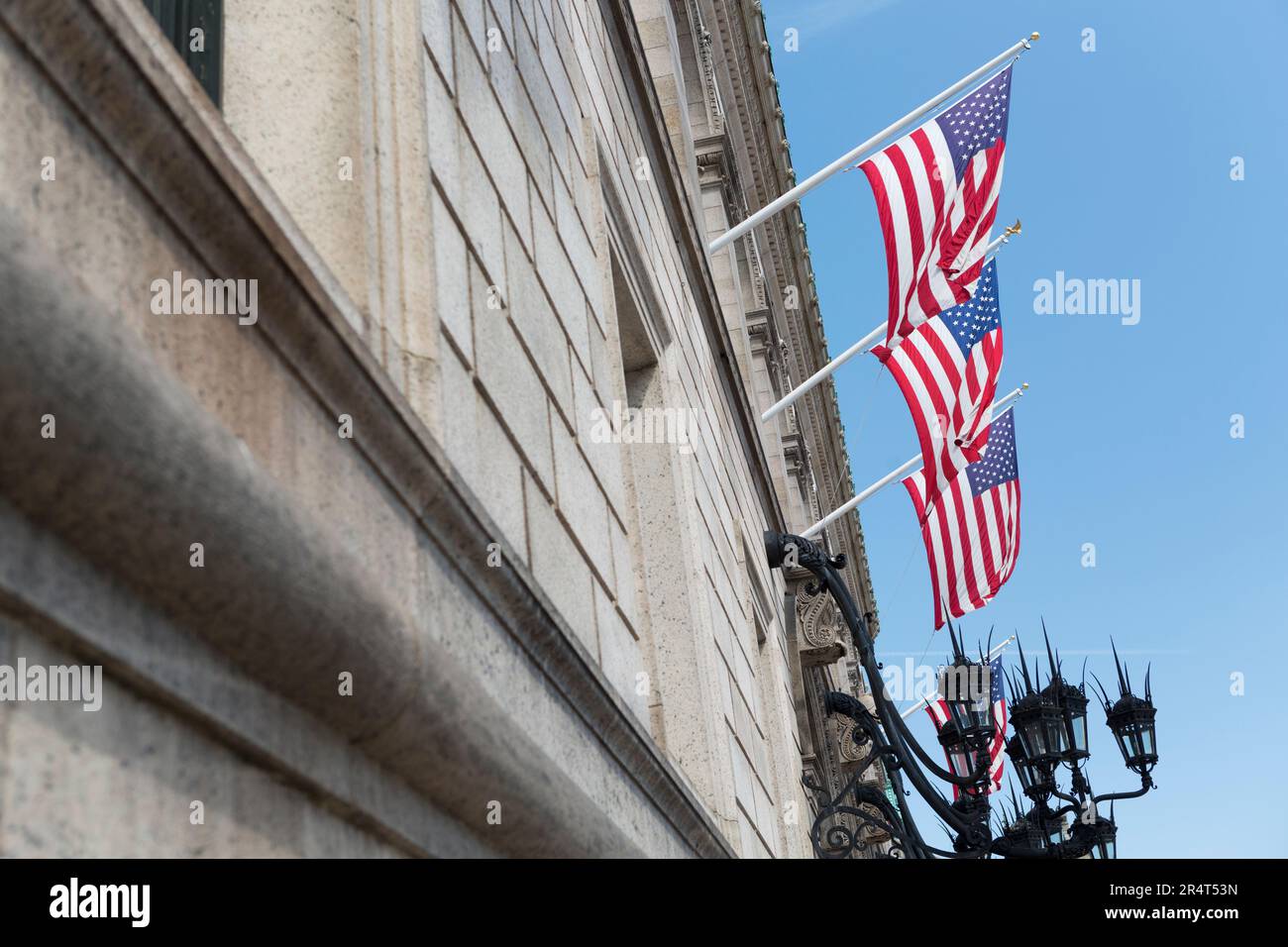 American flags outside hi-res stock photography and images - Alamy