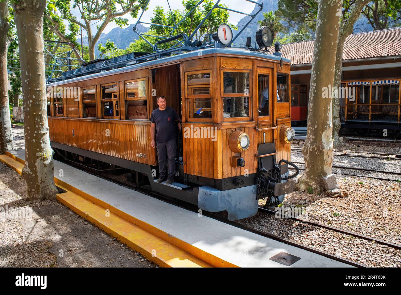 Ponts de transport hi-res stock photography and images - Alamy
