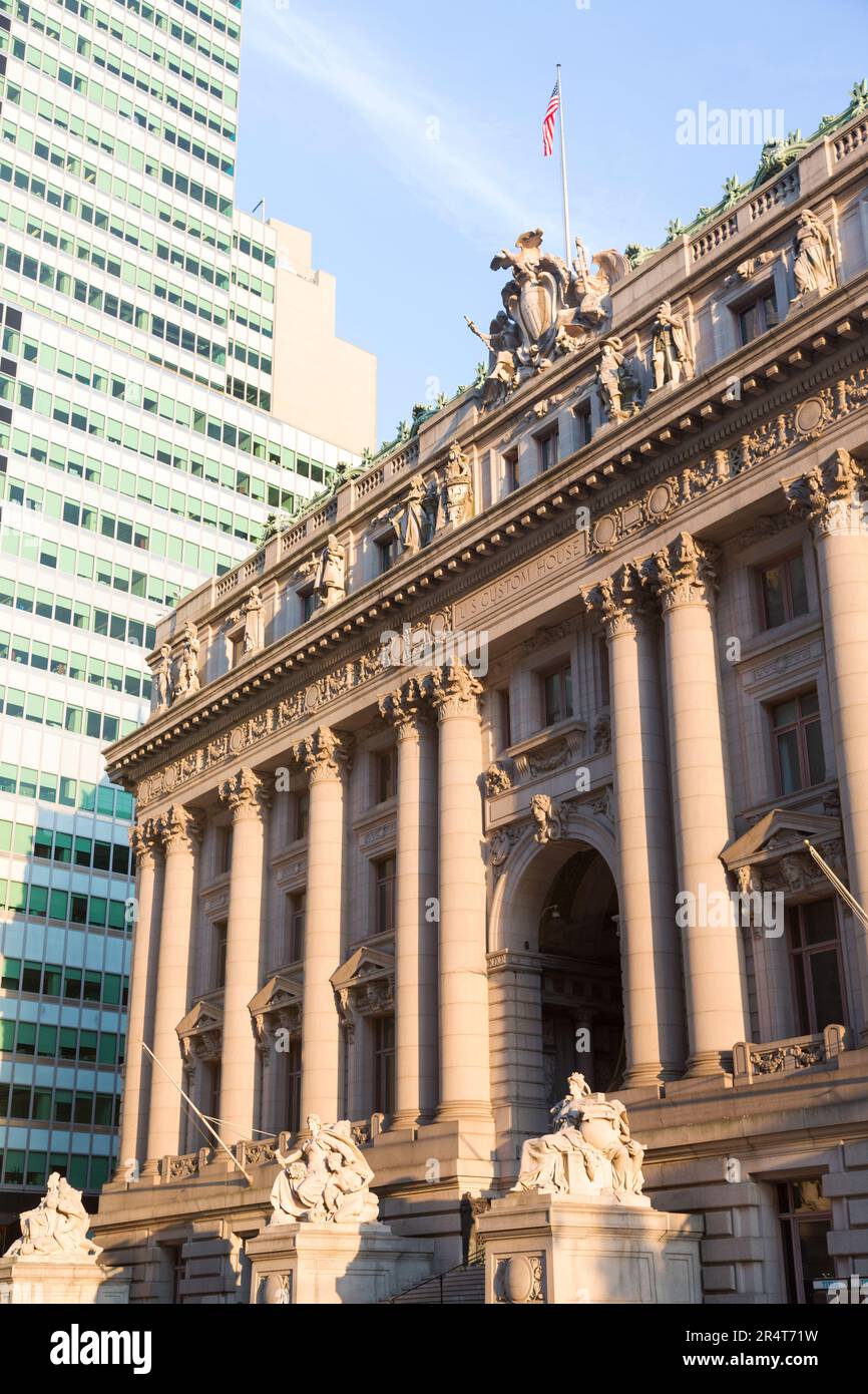 US, New York, US Custom house building Stock Photo - Alamy