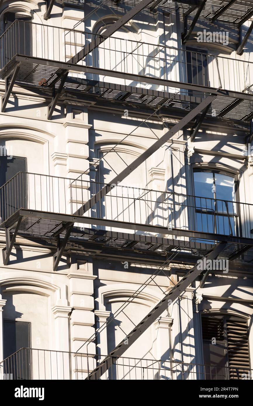 Fire escape ladders hi-res stock photography and images - Alamy