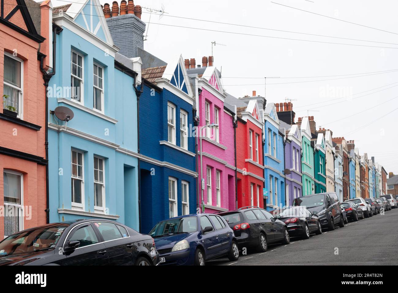 Colourful houses brighton hi-res stock photography and images - Alamy