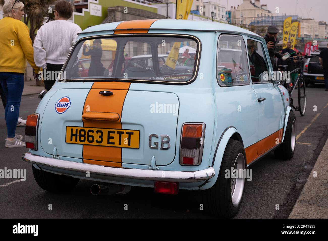 Mini classic blue car hi-res stock photography and images - Alamy